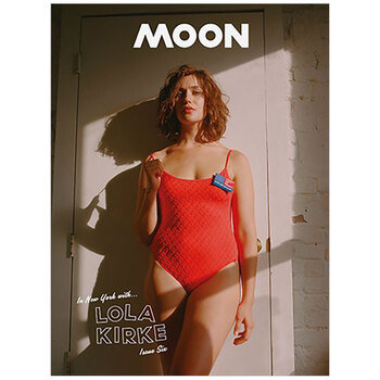 【包邮】【订阅】MOON 女性时尚杂志 英国英文 年订2期D443原版
