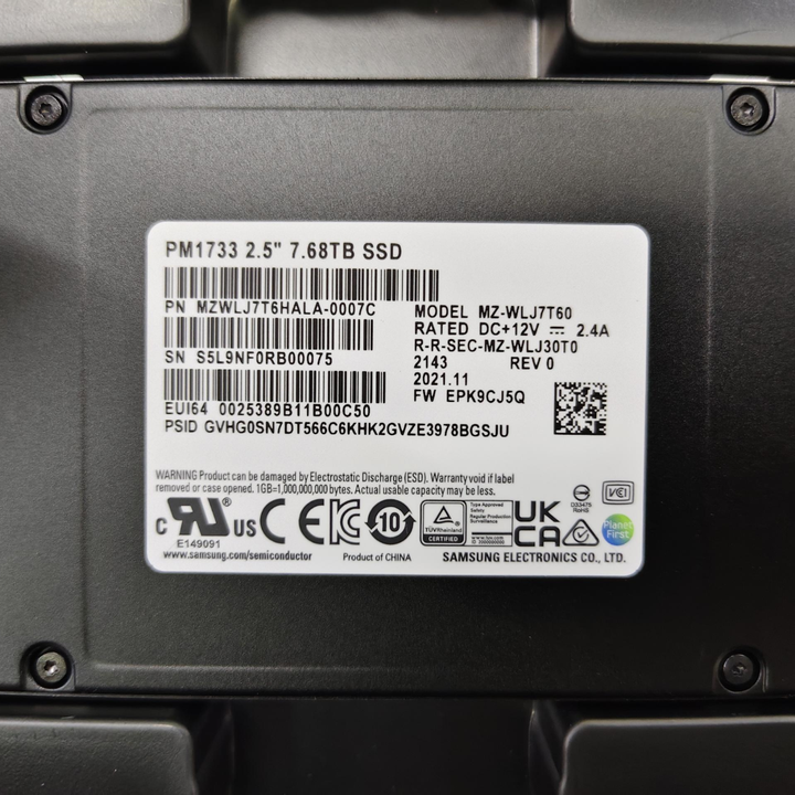 三思三星/SAMSUNG PM1733 7.68T 固态硬盘 NVME U.2 MZWLJ7T6HALA 7.68TB PM1733零售版 ...